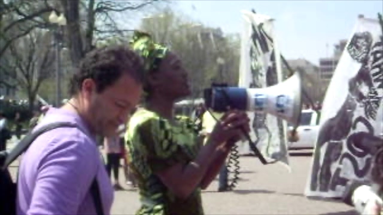 Protest against FTAA (2010) - YouTube