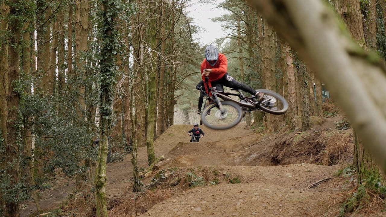 The Best Hidden Bike Park in the U.K - YouTube