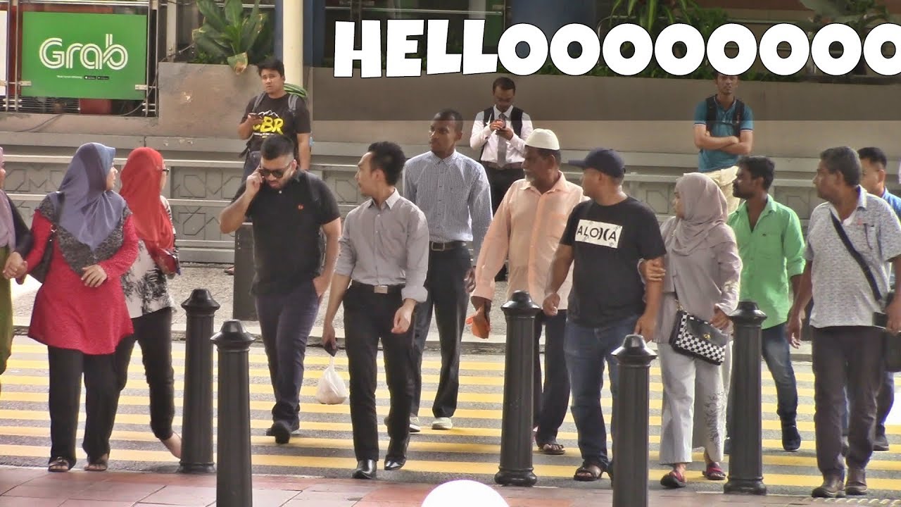 Extremely loud on the phone in public 2018 - YouTube