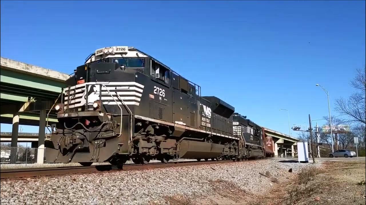 NS 2726 and NS 3291 pull NS A81 through Huntsville, AL! - YouTube