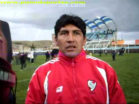 Edson Lopez Jugador del Alfonso Ugarte - YouTube