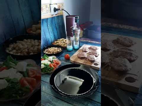 Neşet Ertaş- Bahça Duvarından Aştım #rakı #musicvideo#youtubeshorts #neşetertaş #meze #gece