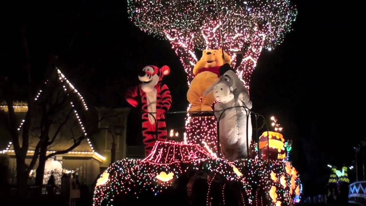 TDL Electrical Parade Dreamlights 2012.01 - YouTube