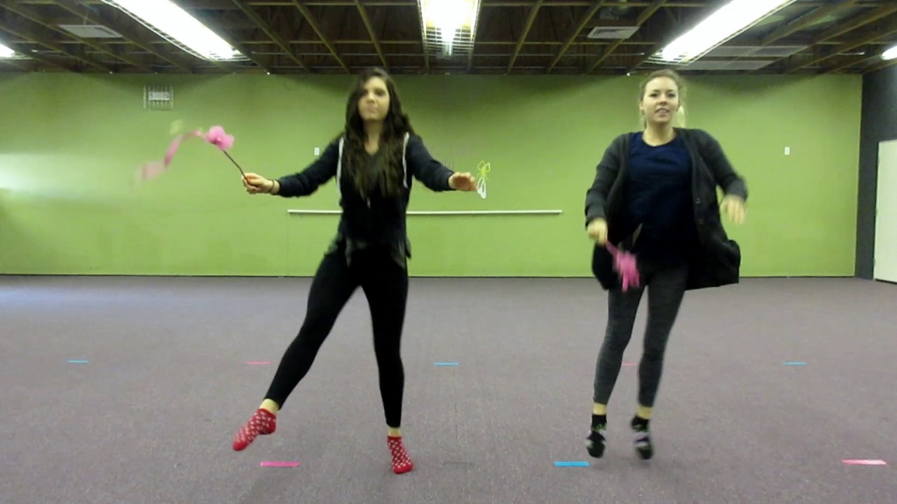 Sweet Pea Lollipop Dance - YouTube