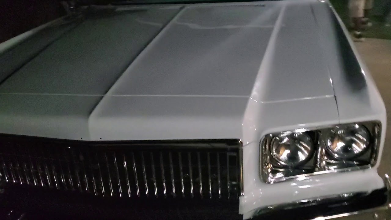 75 caprice classic vert - YouTube