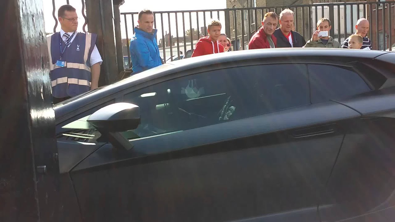 Aaron Lennon's car lamborghini Spurs - YouTube