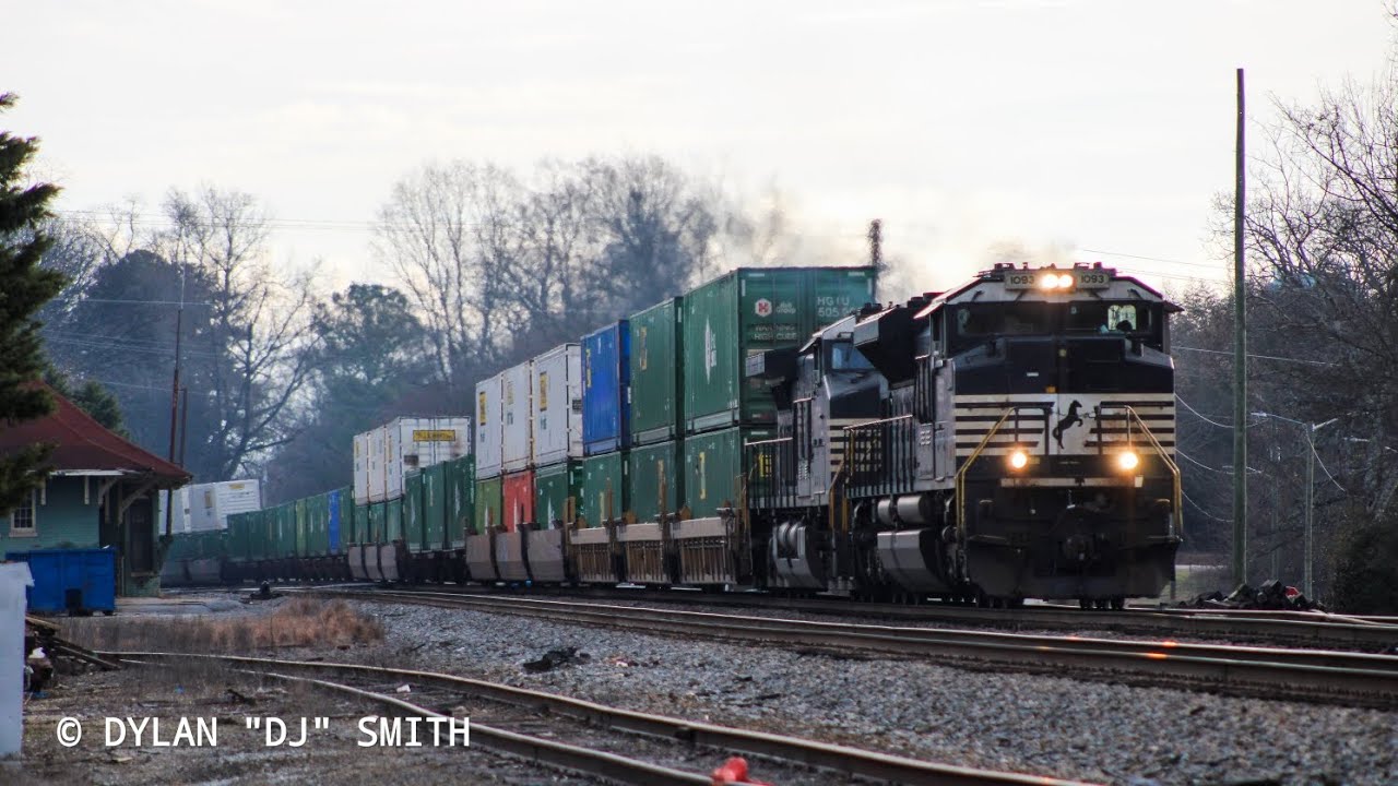 NS 27A [EMD SD70ACE #1093 Leading] - Seneca, SC - 02.05.2023 - HD - YouTube
