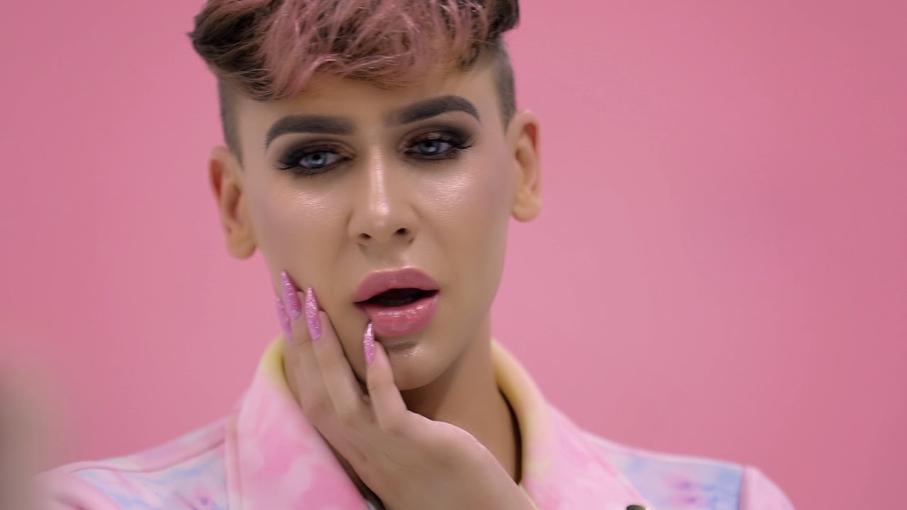 BEHIND THE SCENES: Marvycorn by Marvyn Macnificent Palette - YouTube