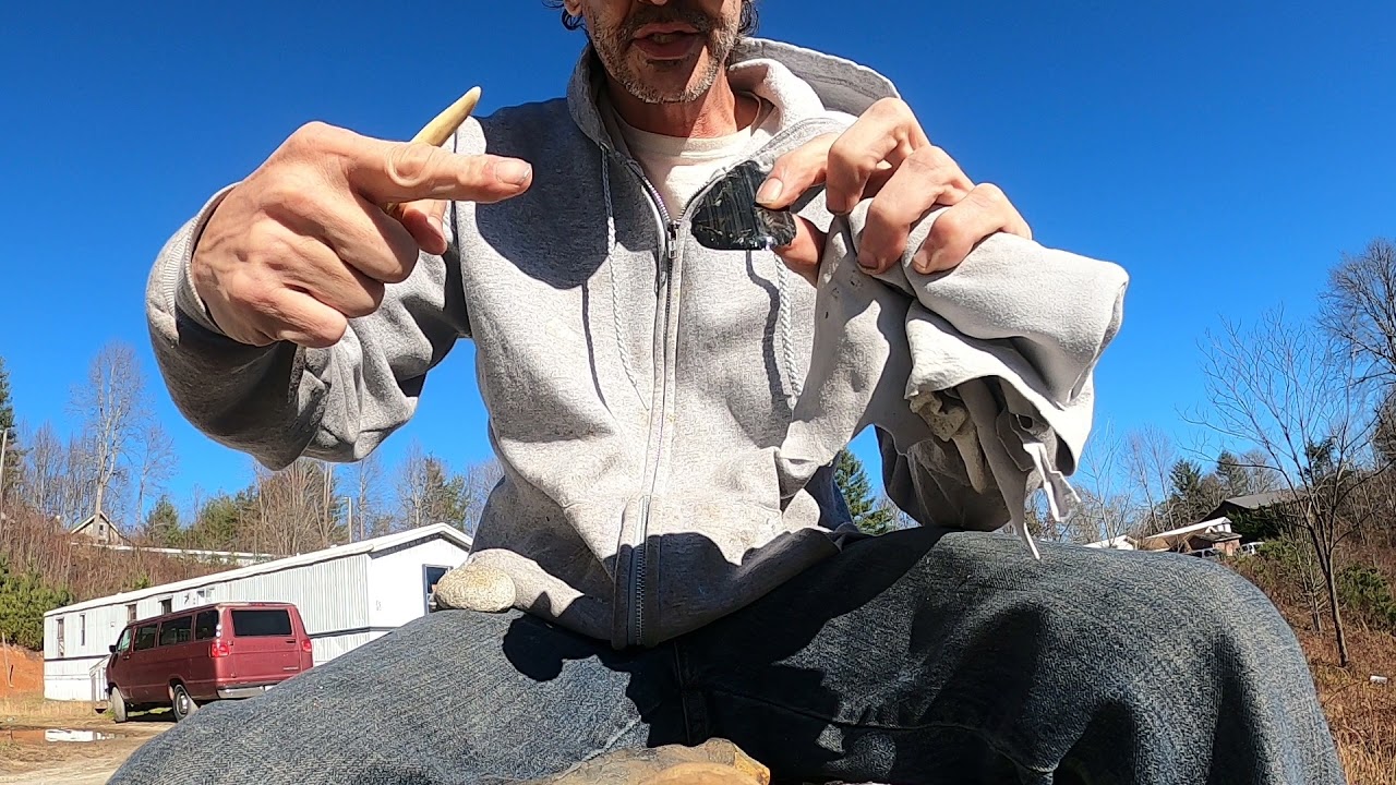 Flint Knapping an Obsidian Arrowhead Pt. 3 - YouTube