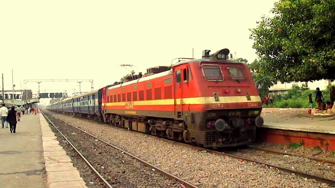 [IRI] 12410 Raigarh Gondwana Express Crossing okhla at high speed [HD ...
