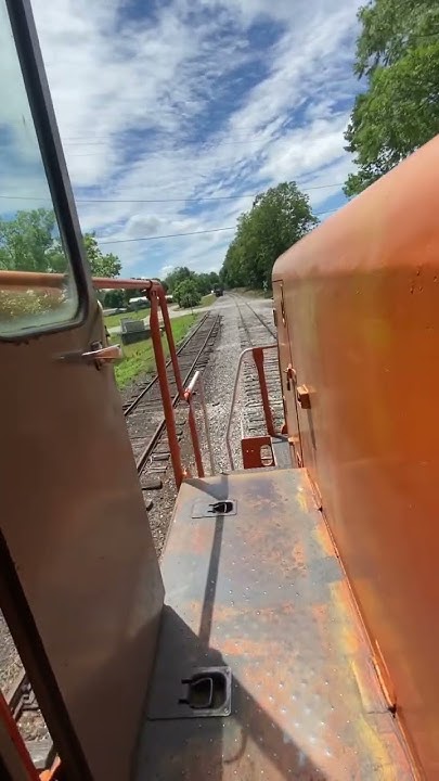 Cab ride in ICG #7738 in Versailles, Kentucky - YouTube