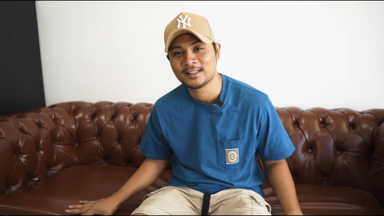 Syed Azmir Living Room Tour | Choice Furniture - YouTube