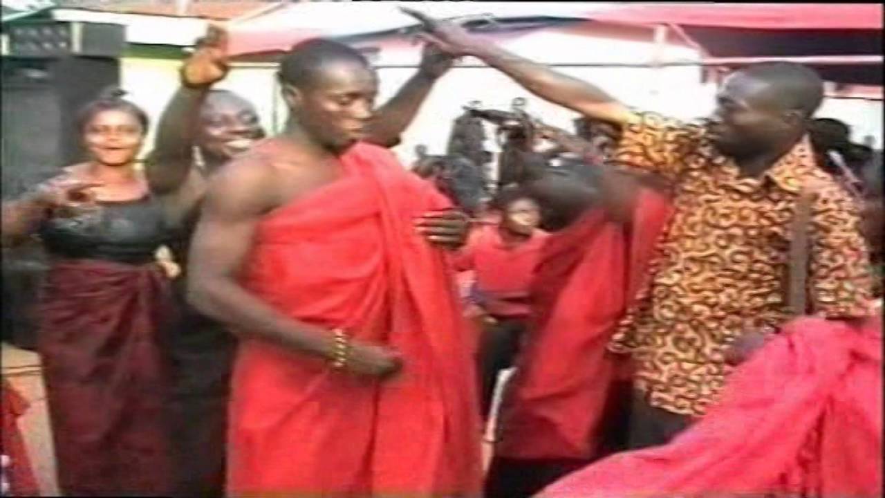 Adowa dance (tradition dance) (the best ghana dance) - YouTube