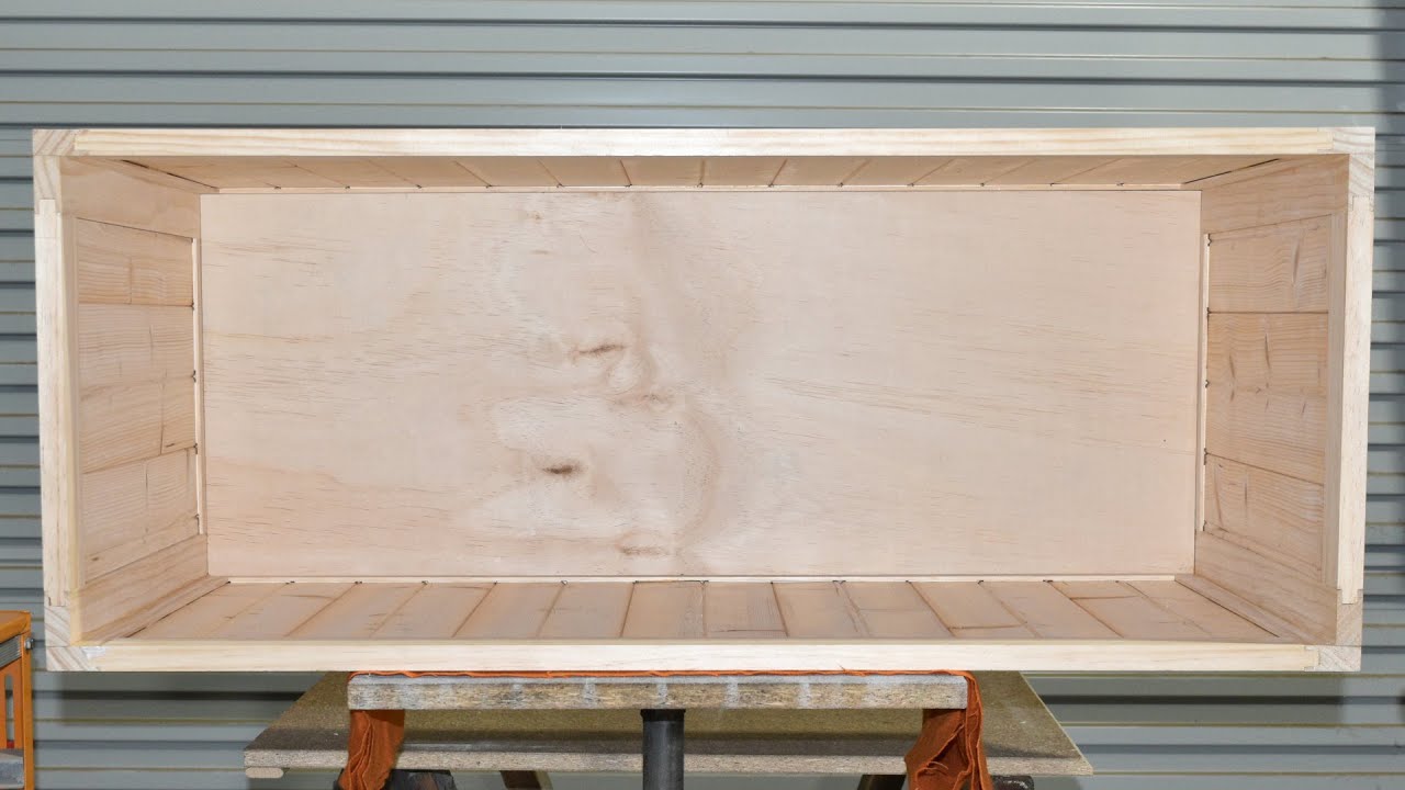Making a Blanket Box Part 3 - Bottoms Up - YouTube
