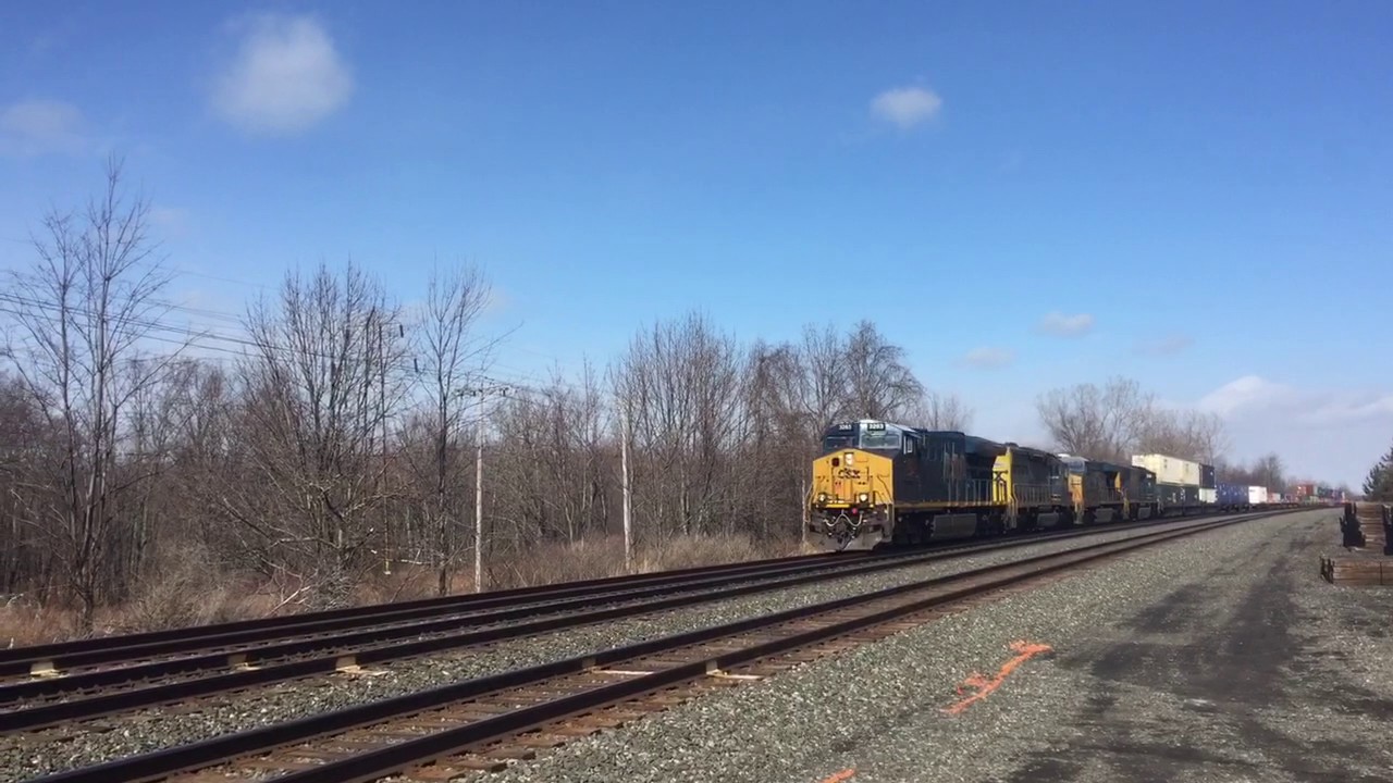 CSX W/YN2 CSX SD40-2 and Spirit of Nashville - YouTube