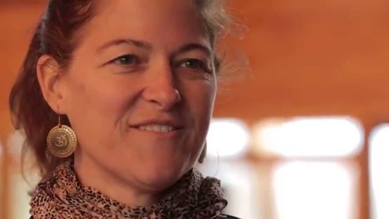 The Classroom and the Bell of Mindfulness - YouTube