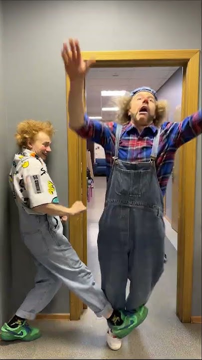 ЧЕЛОВЕК НЕВАЛЯШКА - YouTube