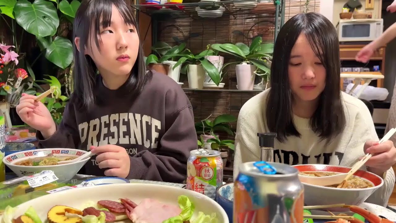 【enakimura】2024大晦日も父の実家で揃って年越し三姉妹 : キッズ動画速報