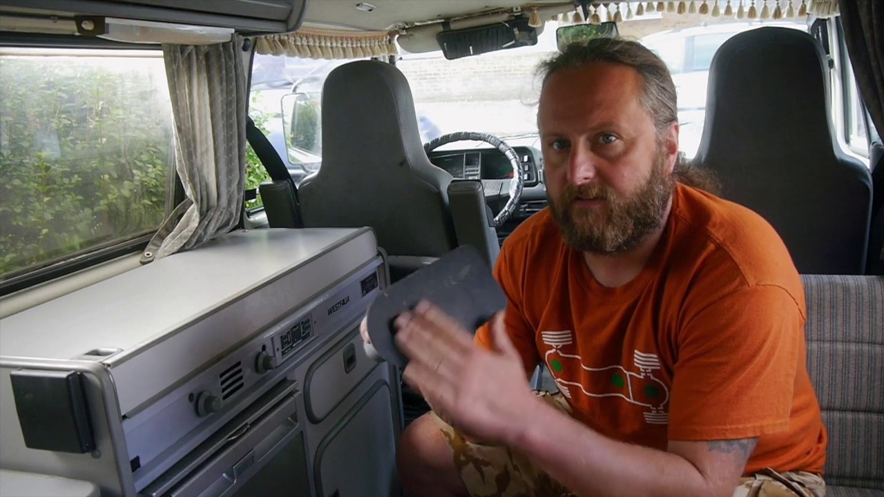 VW T25 T3 & Vanagon Westfalia Front Table Bed Step - YouTube