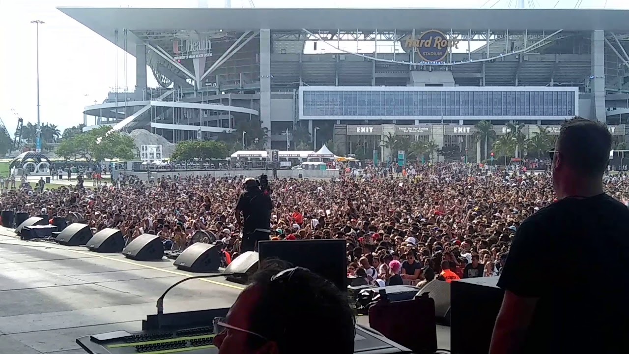 Young miami 305 - YouTube