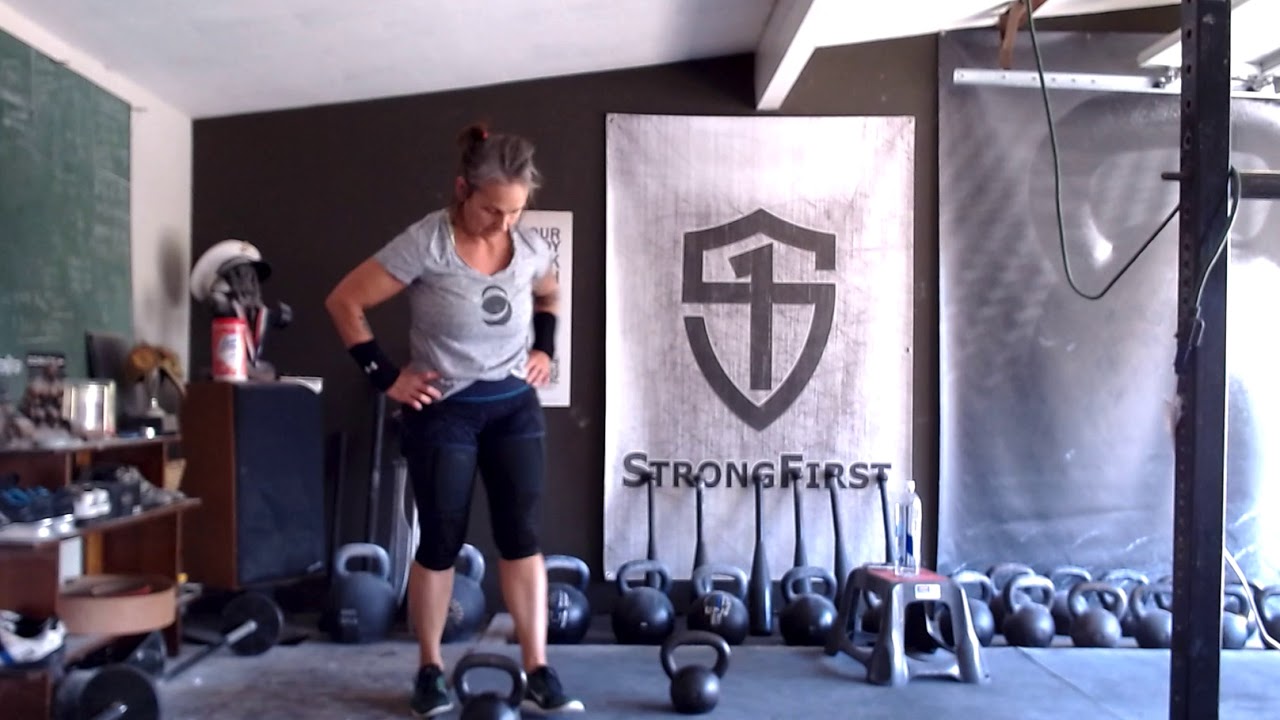 Tracy Reifkind Kettlebell Snatch workout 400 reps - YouTube