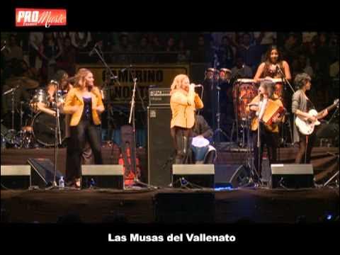 TRISTE Y SOLA - LAS MUSAS DEL VALLENATO - EN VIVO DESDE QUITO - YouTube