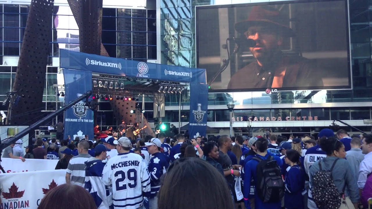 City and Colour - Fragile Bird - live - YouTube