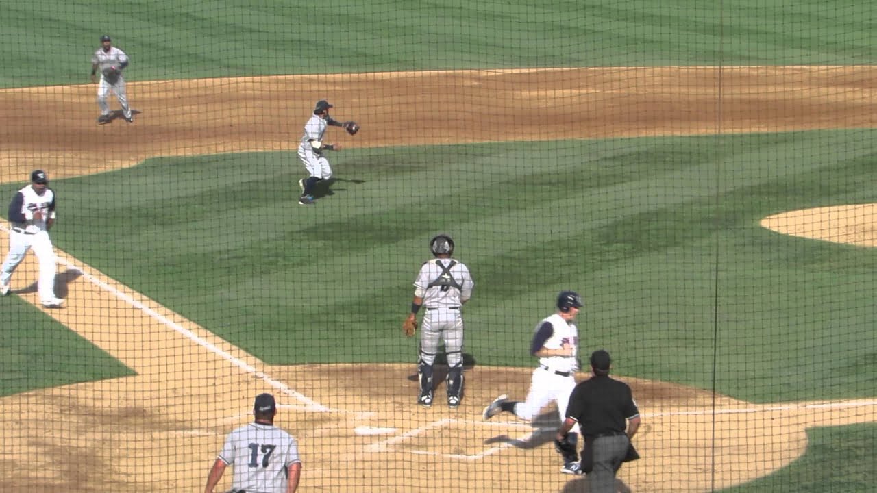 7/4/2014: Brian Barden two-run single - YouTube