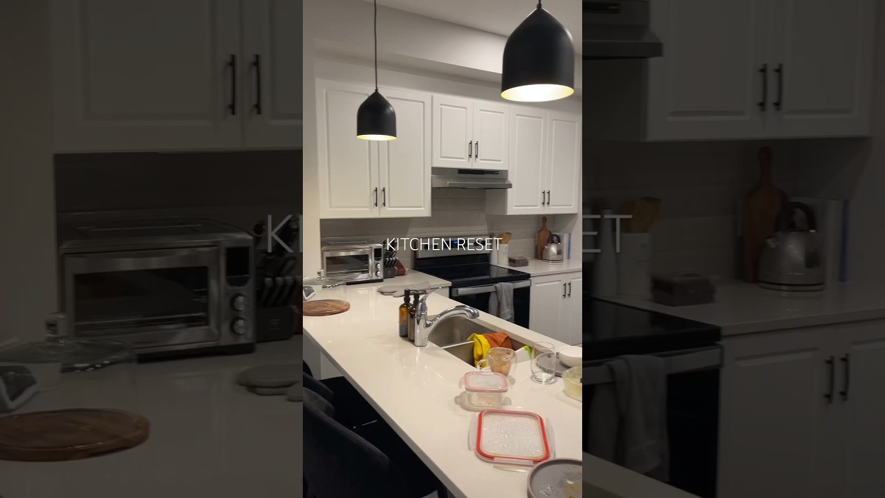 Kitchen reset🫧 #cleanwithme #cleaningmotivation #cleaningasmr #asmr # ...