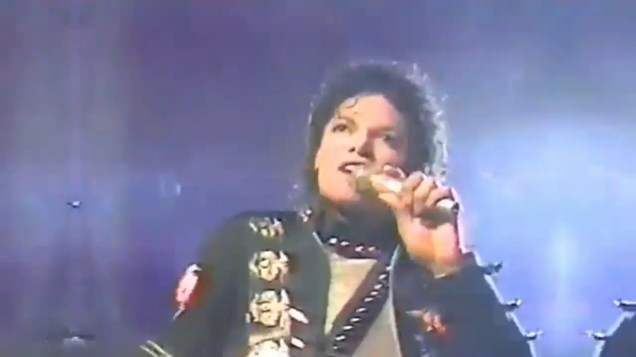 Michael Jackson - Wanna Be Starting Something Live Brisbane , Australia ...