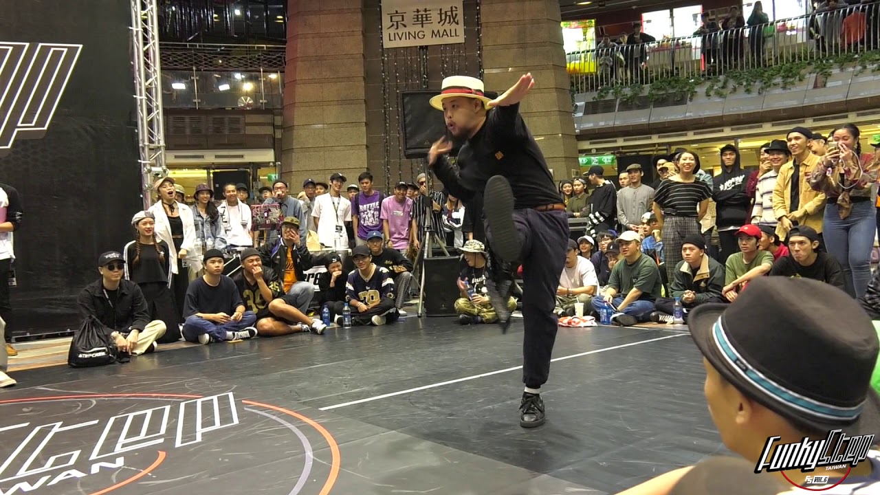 20171021 FUNKY STEP VOL 6 Locking All Ages 外卡賽｜J Bong VS 小月半｜ - YouTube
