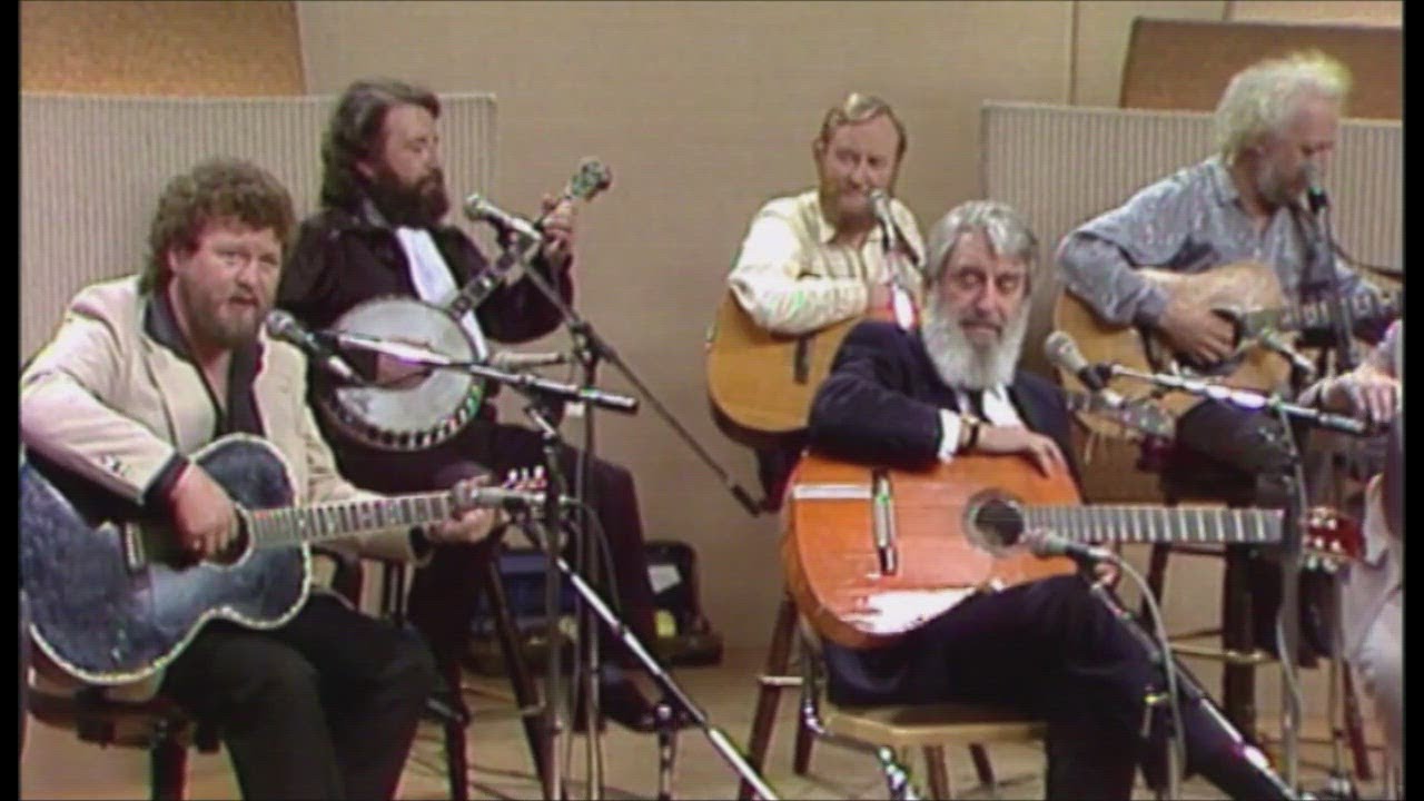 The Dubliners - I Loved The Ground She Walked Upon (ft. Jim McCann ...