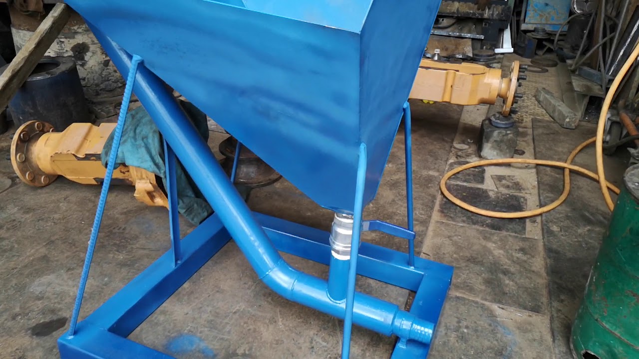 Bentonite mixing 2 - YouTube