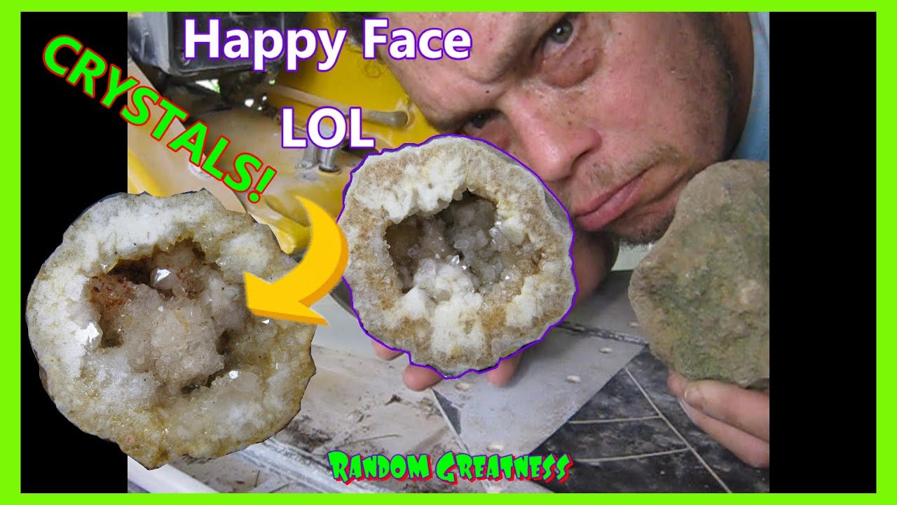 Cutting Geodes With Tile Saw | Using a tile saw to cut geodes. | IHZDI
