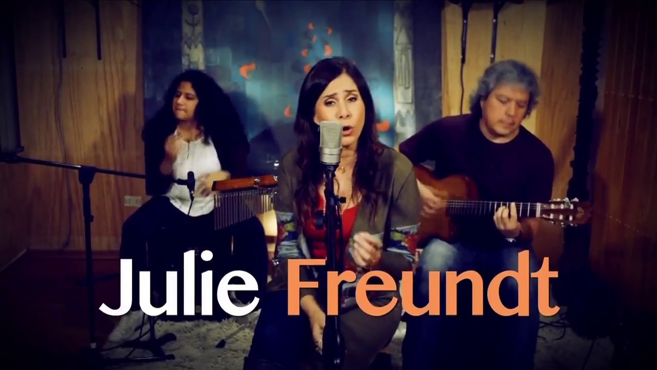 Sonidos del Mundo (TV Perú) - Julie Freundt - 17/08/2018 (Promo) - YouTube