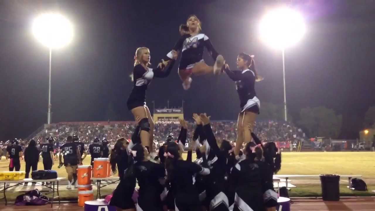 MOHS CHEER- split pyramid stunt - YouTube
