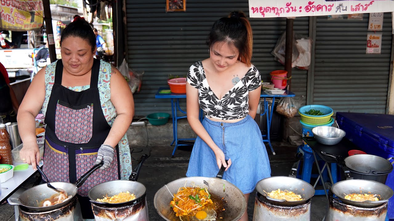 Amazing! Master Chef Cooking Pad Thai in 5 Pans | Thai Street Food ...