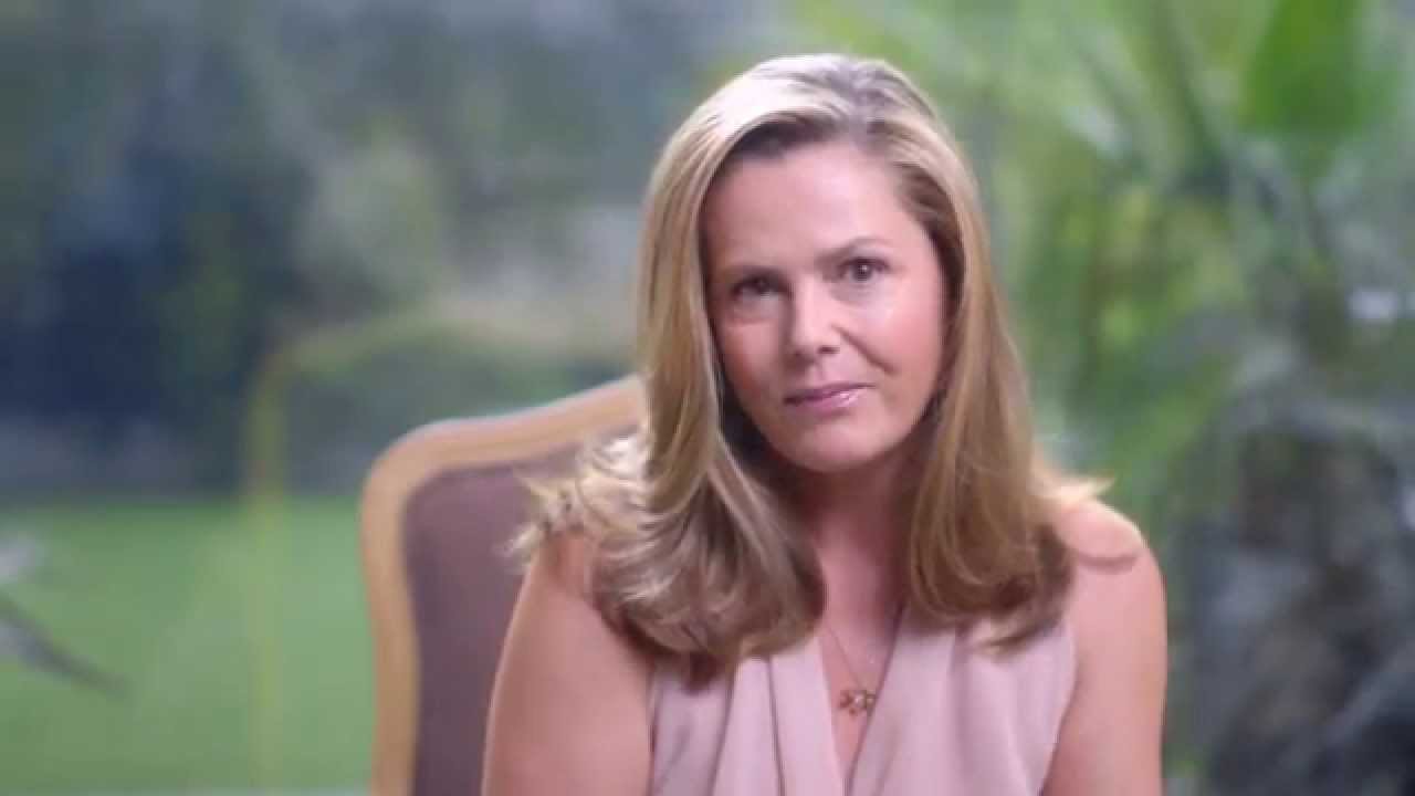 Liz Earle Rose Pelargonium Necklace By Boodles - YouTube