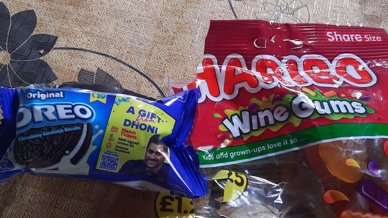 Oreo Haribo wine gums black cherry sandwich cookies - YouTube