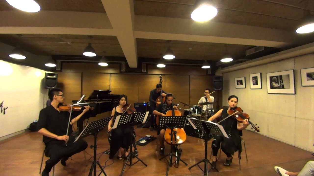 Interestring Quartet - Chivalry - YouTube