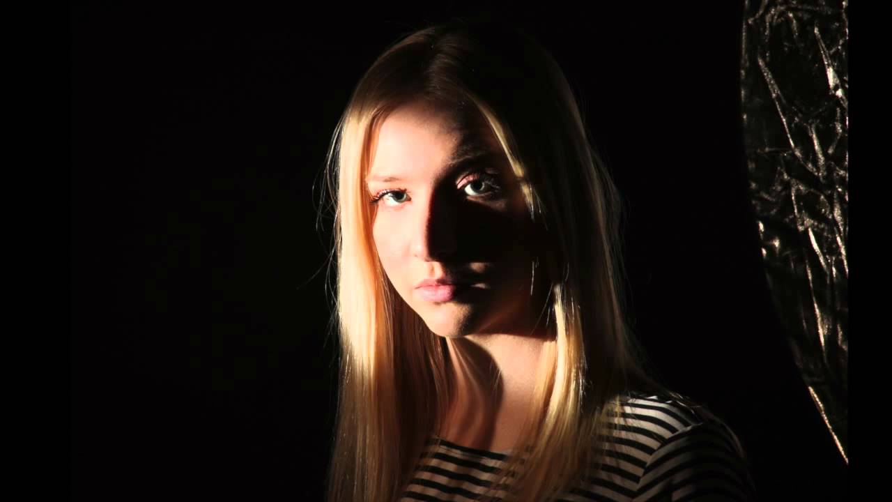 Chiaroscuro Photography Tutorial - YouTube