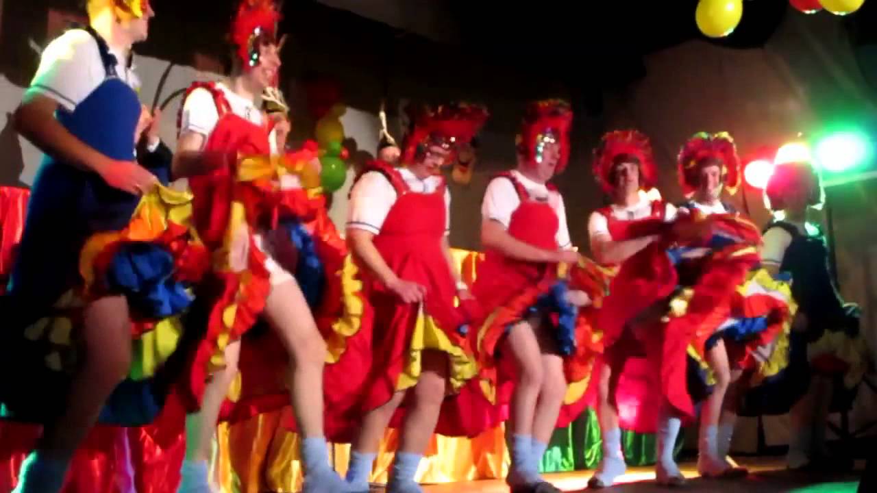 Tongeren De Tungerse Zwoan carnaval in Concordia - YouTube