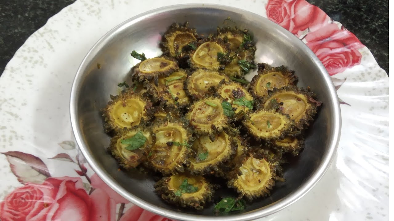 कारले फ्राय | कुरकुरीत कारल्याच्या काचऱ्या | Karla fry receipe | Bitter ...