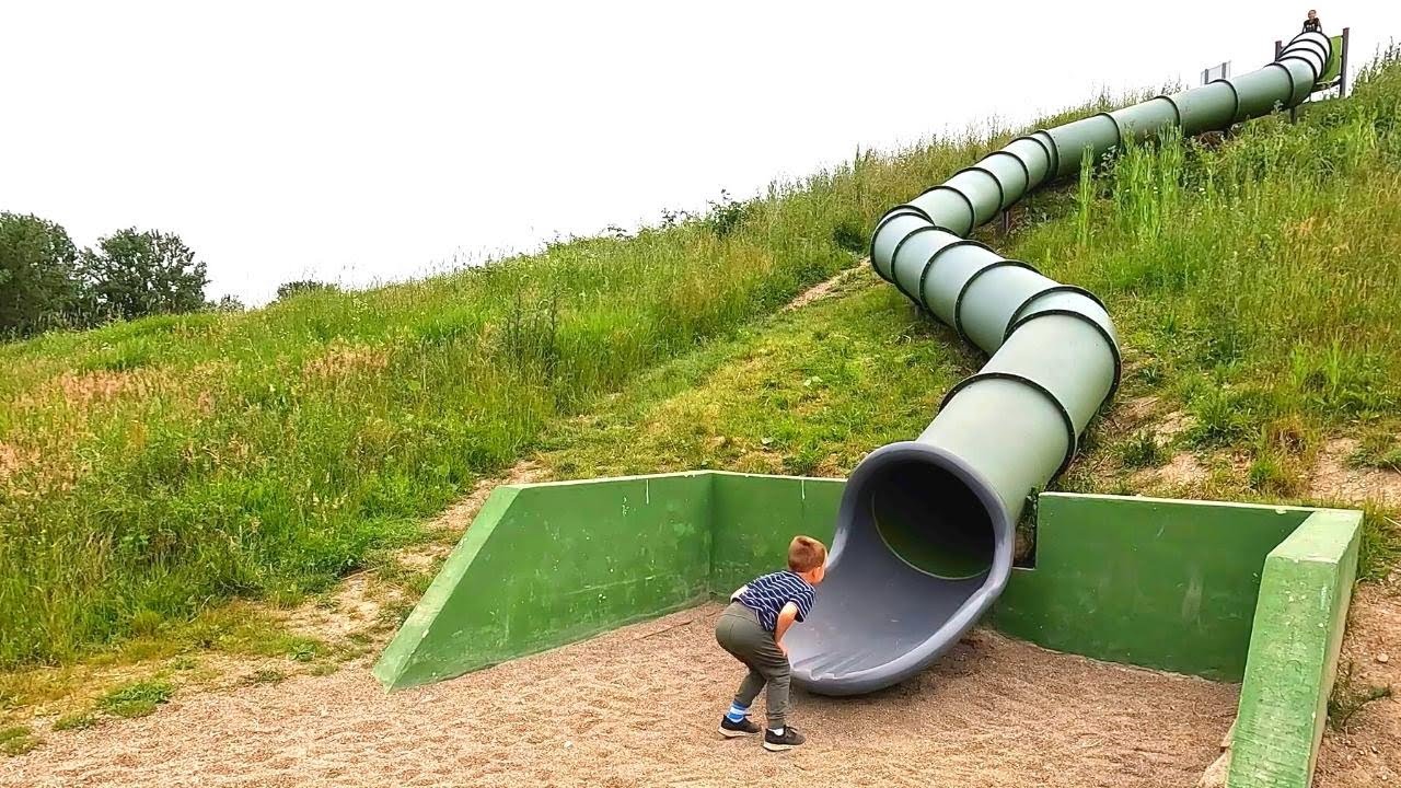 LANG RUTSJEBANE 🛝 ved Ringstedbanen Naturlegeplads 🛝😃🤪 ️Video for børn ...