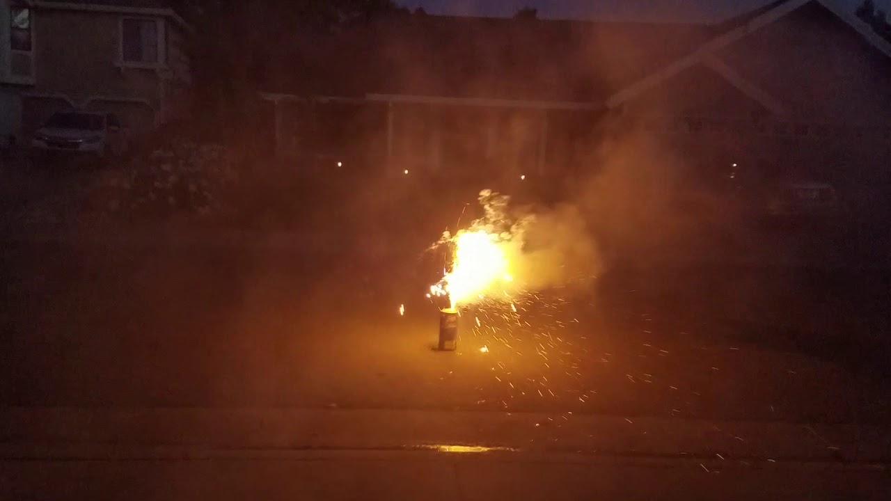 TNT Titanic firework!! - YouTube