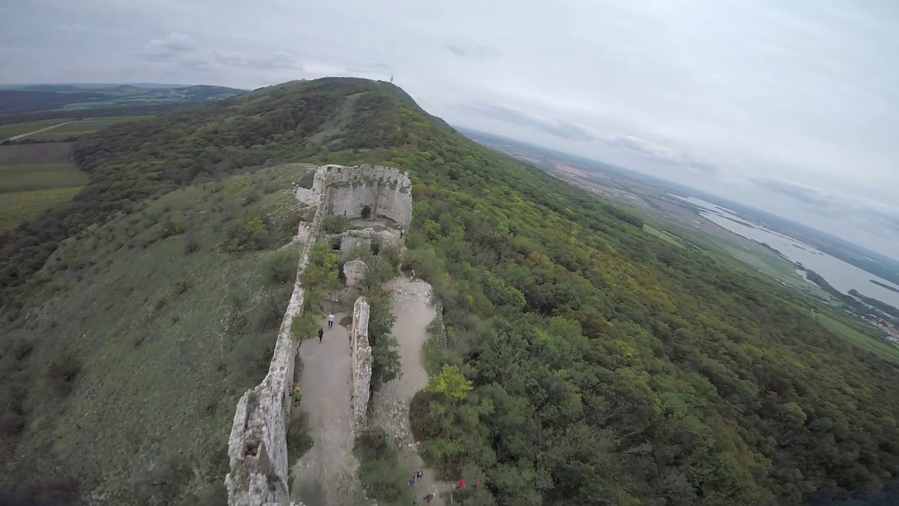 Zřícenina hradu Děvičky (Dívčí hrad - Pavlov) - YouTube