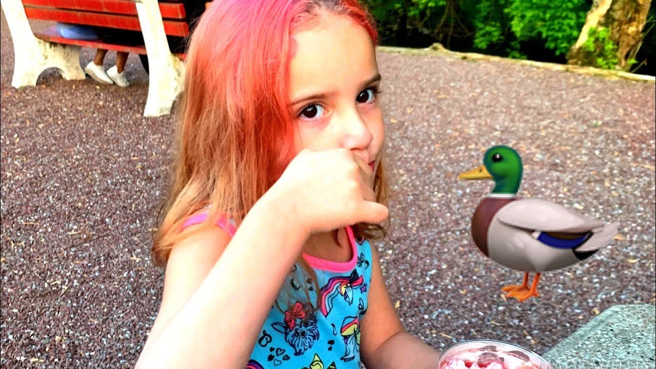 Isabella show: Ice Cream 🍨 and Ducks 🦆 - YouTube