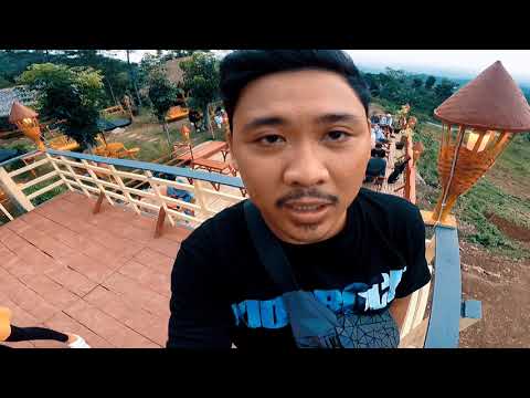 saung cibokor puncak gunung sempur karawang - YouTube