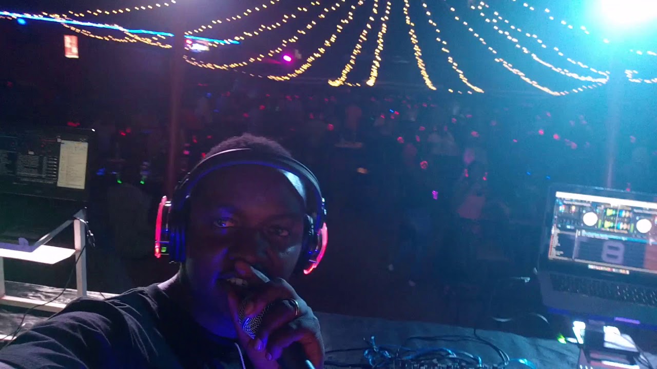 DJ Alberto43 live at Gabs lounge kla - YouTube