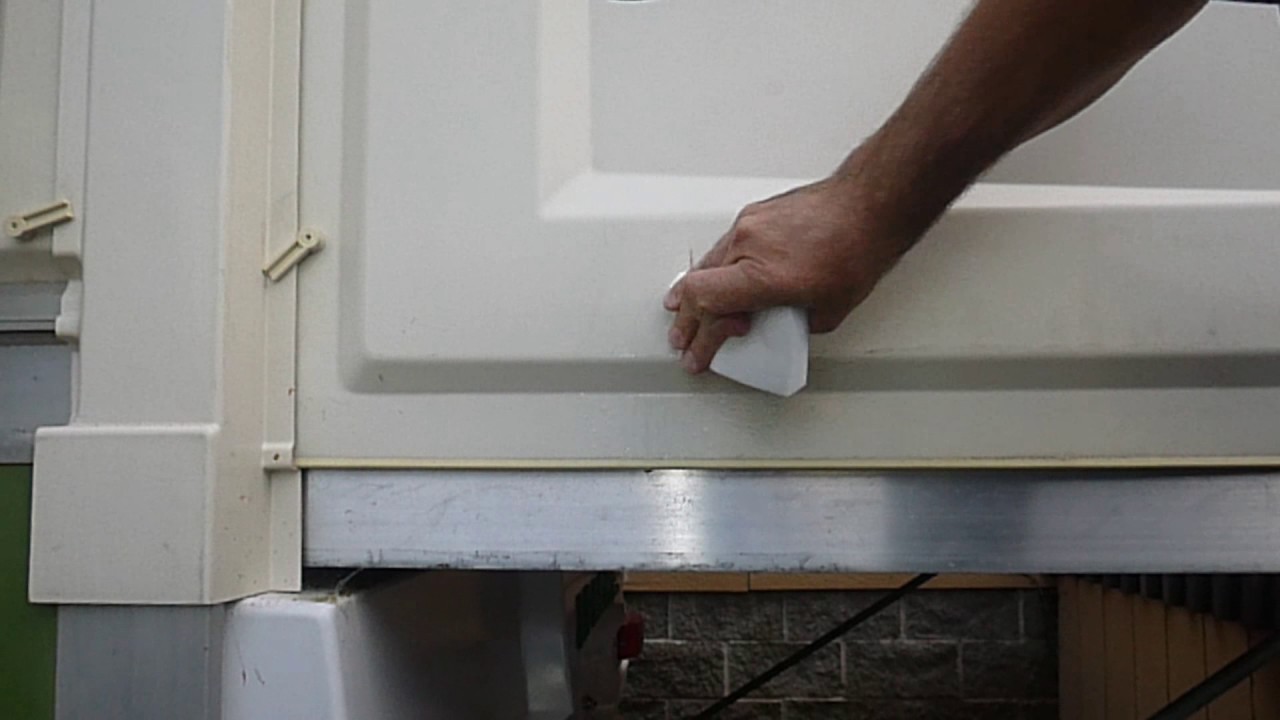 How to remove scuff marks from an Apache camper - YouTube